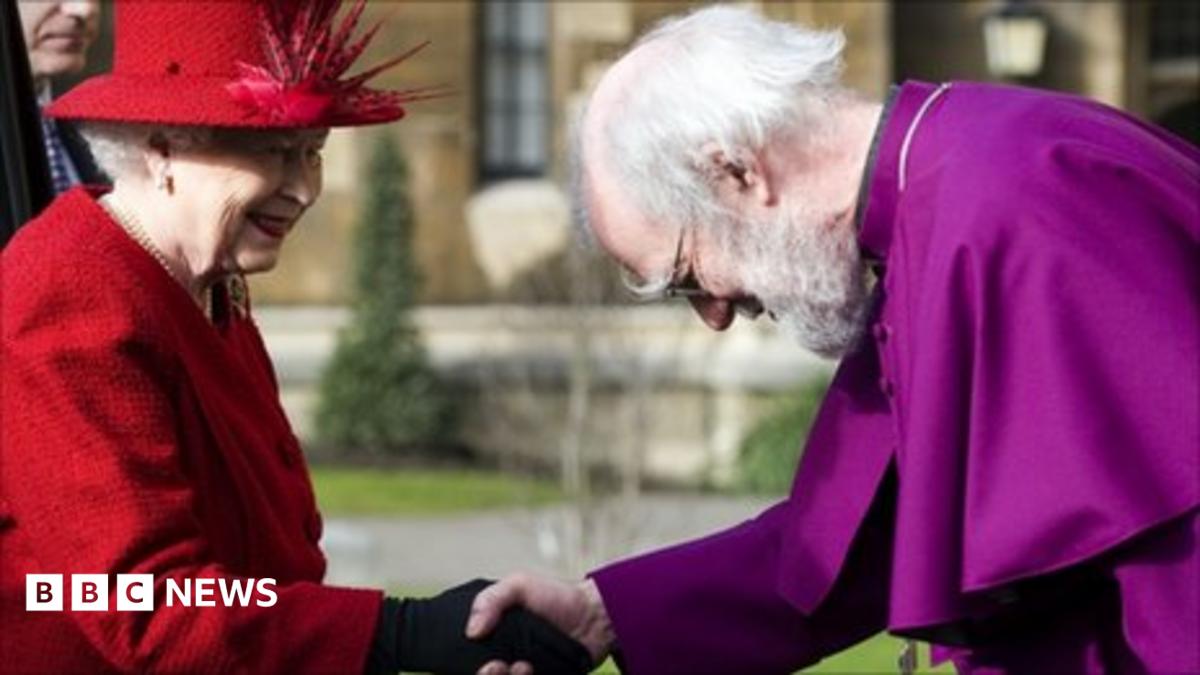 Queen highlights Church of England's duty to all faiths - BBC News