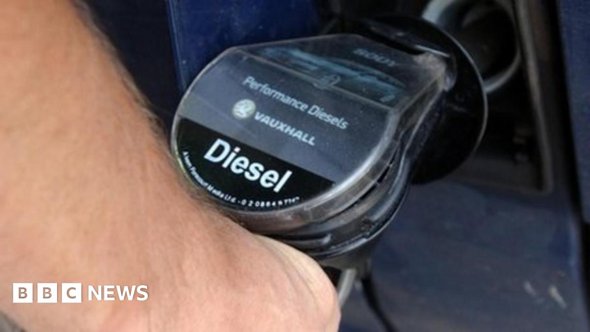 Price of diesel 'hits new record high' - BBC News