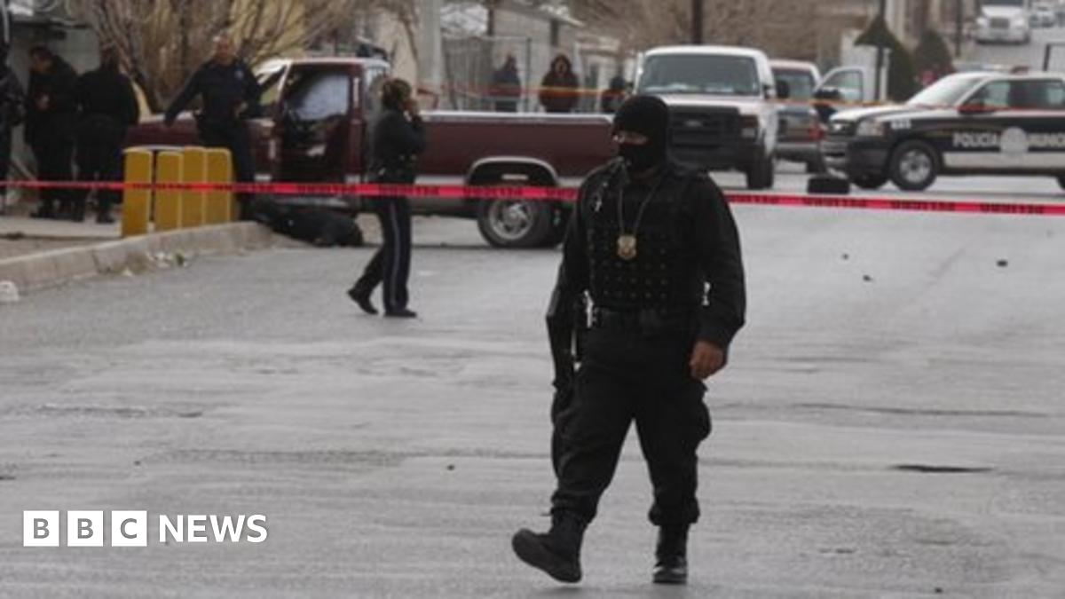 Mexico drug wars: Murders down in Ciudad Juarez - BBC News