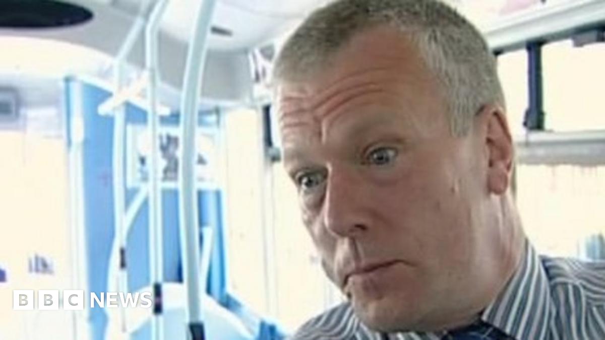 Tributes to Peter Huntley who died in Cumbria 200ft fall - BBC News