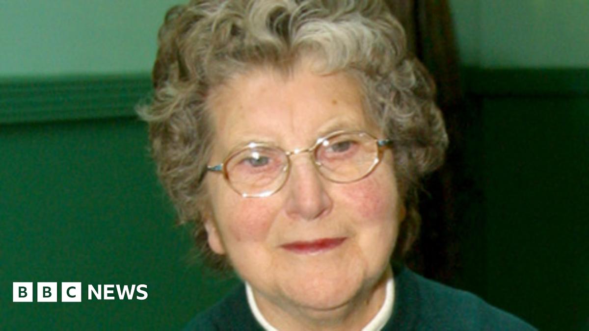 Three charges dropped against Methven murder accused - BBC News