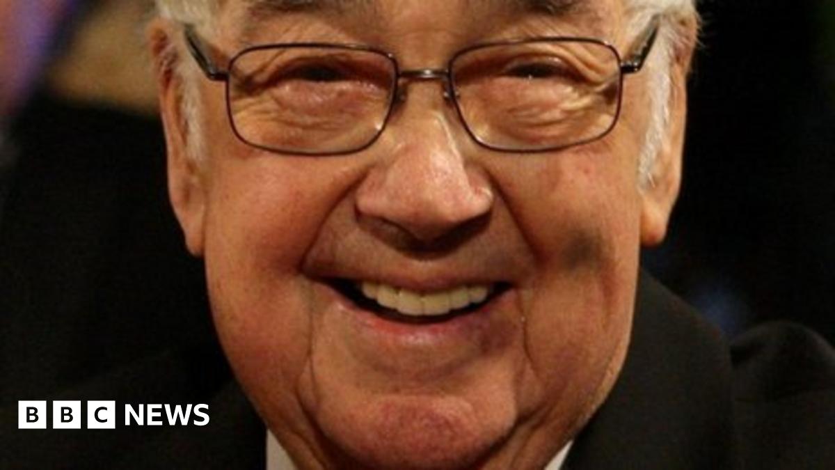 Frank Carson: Stars pay tribute to comedian - BBC News