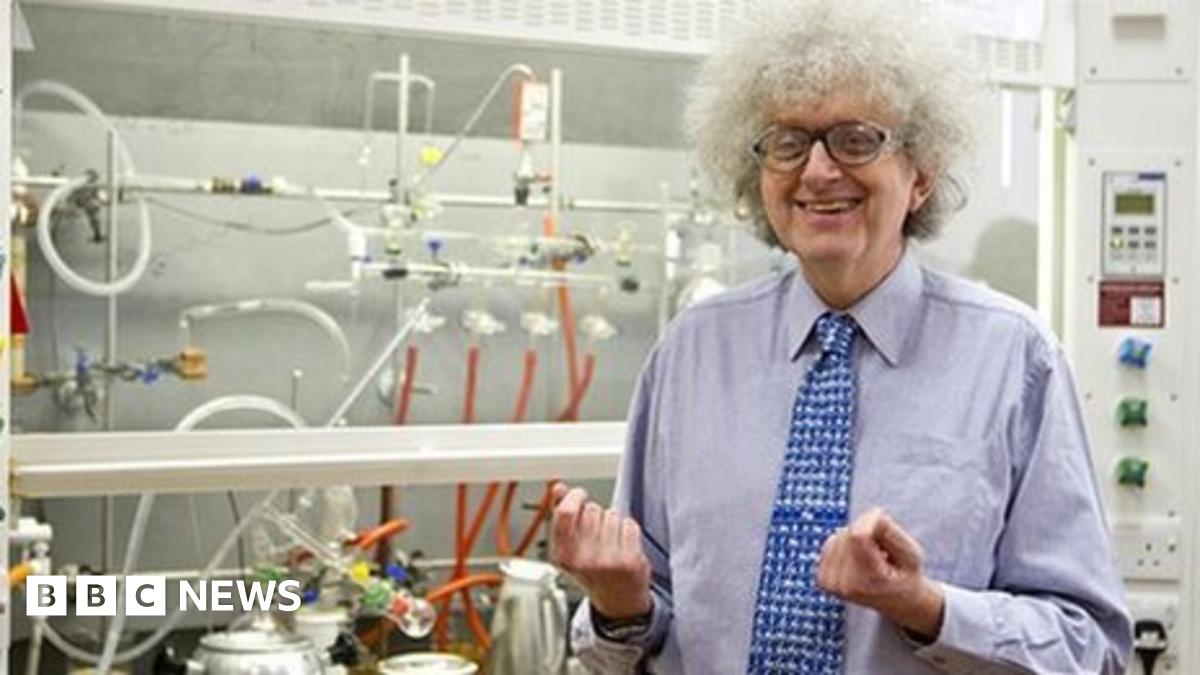 Periodic tables professor Martyn Poliakoff is cult hit - BBC News