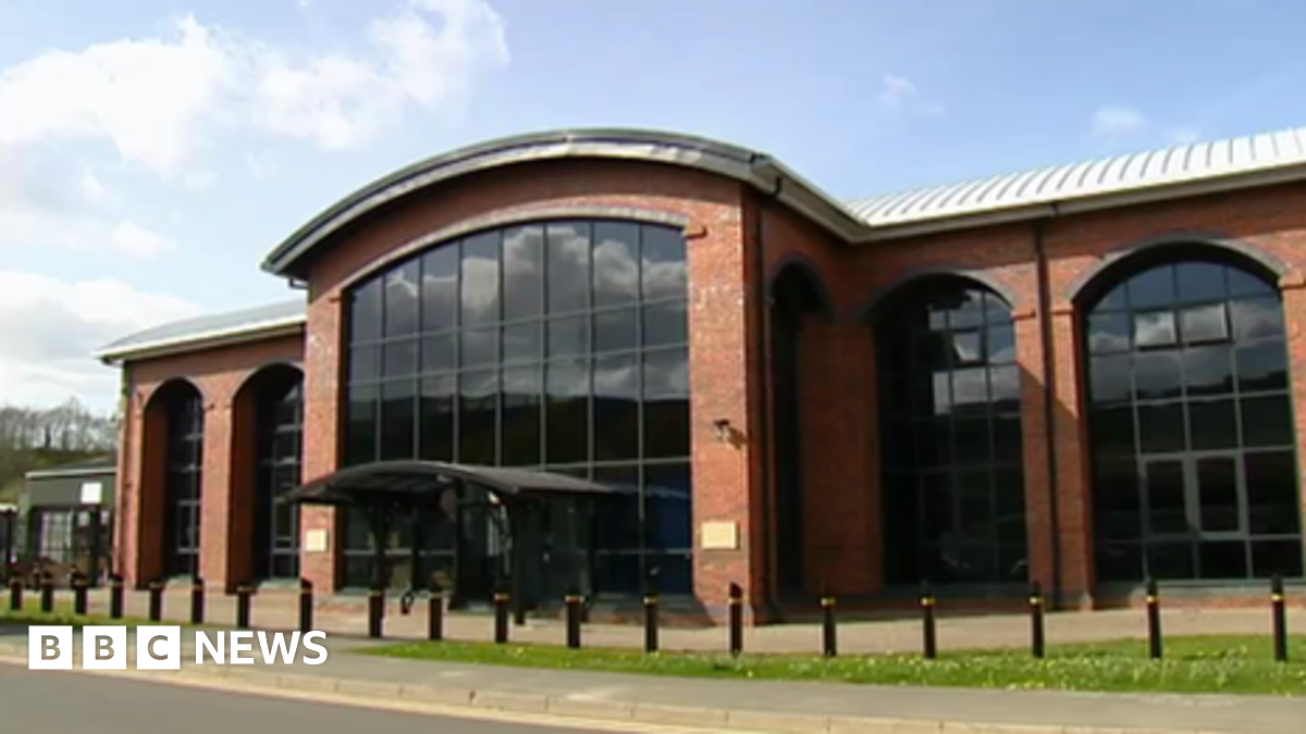 Torfaen council pays £400,000 for IT hub under inquiry - BBC News