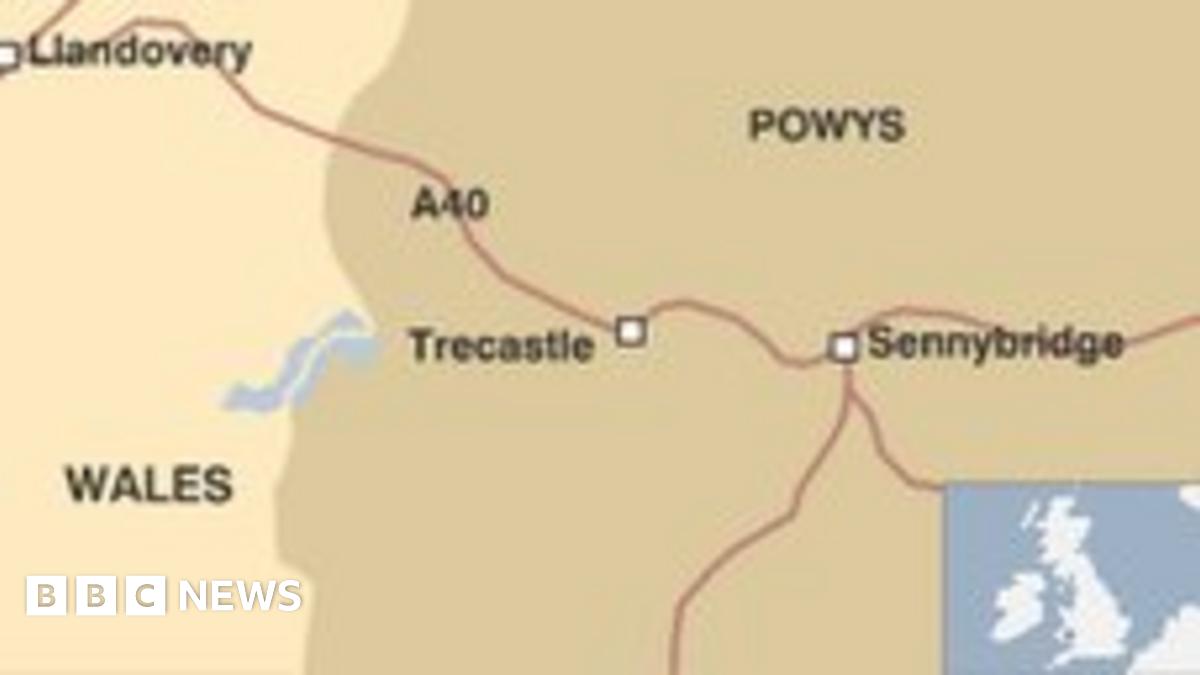 Motorcyclist dies after A40 accident in Powys - BBC News