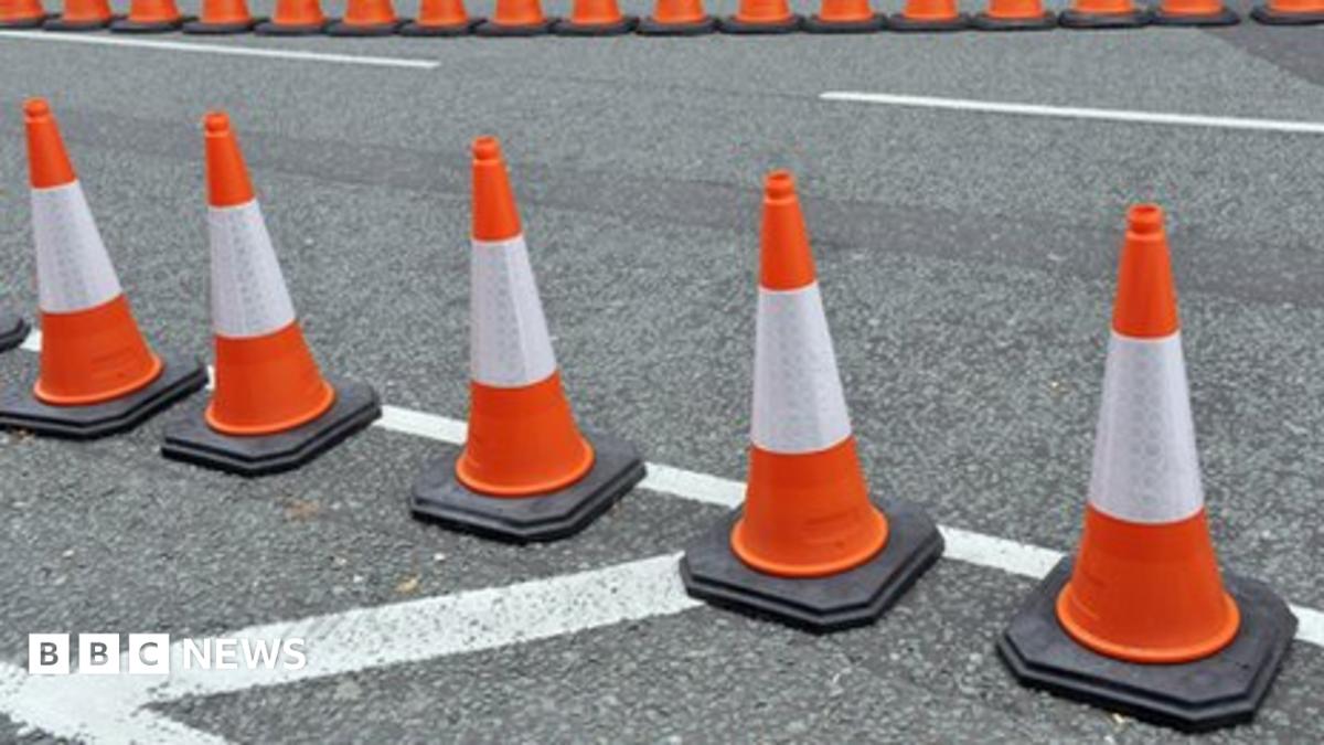 Harlow's new M11 junction 'may unlock town' - BBC News