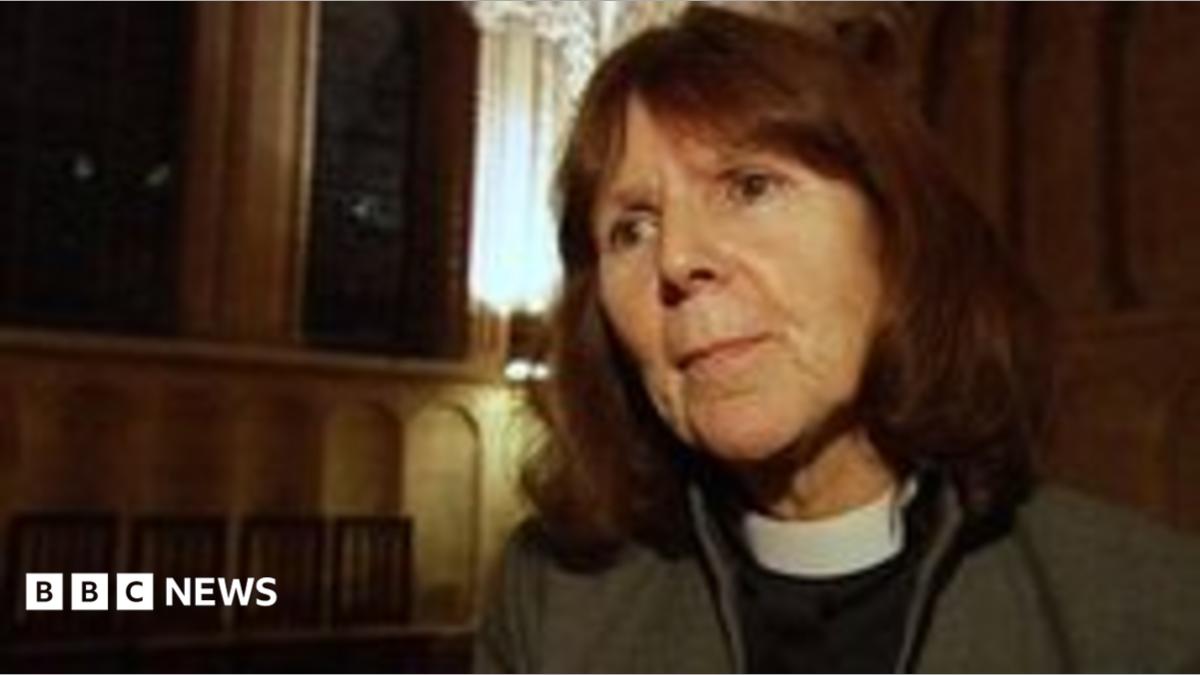 Clergy told by Diocese of Bristol to 'review safety' - BBC News