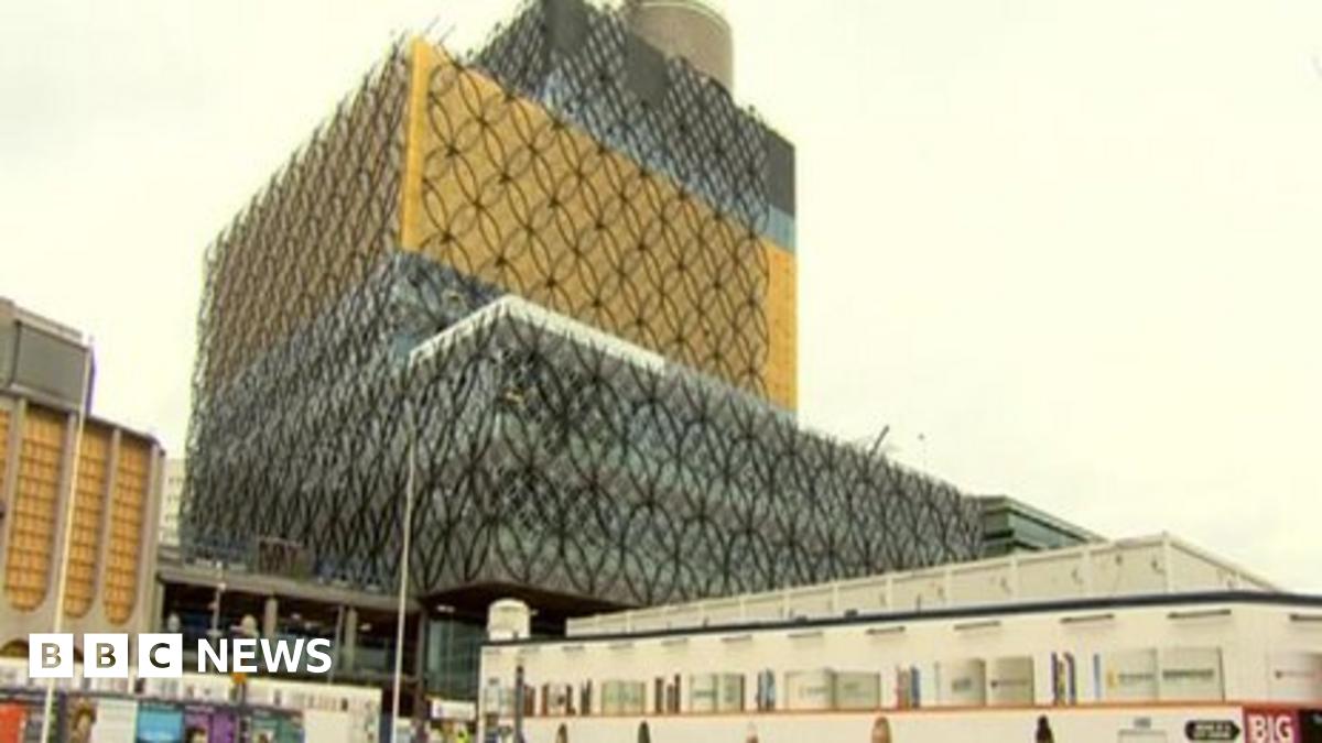 Birmingham Library opening hours nearly halved - BBC News