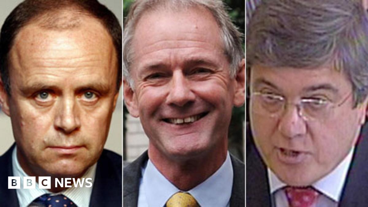 Leveson Inquiry: Police chiefs deny News International influence - BBC News