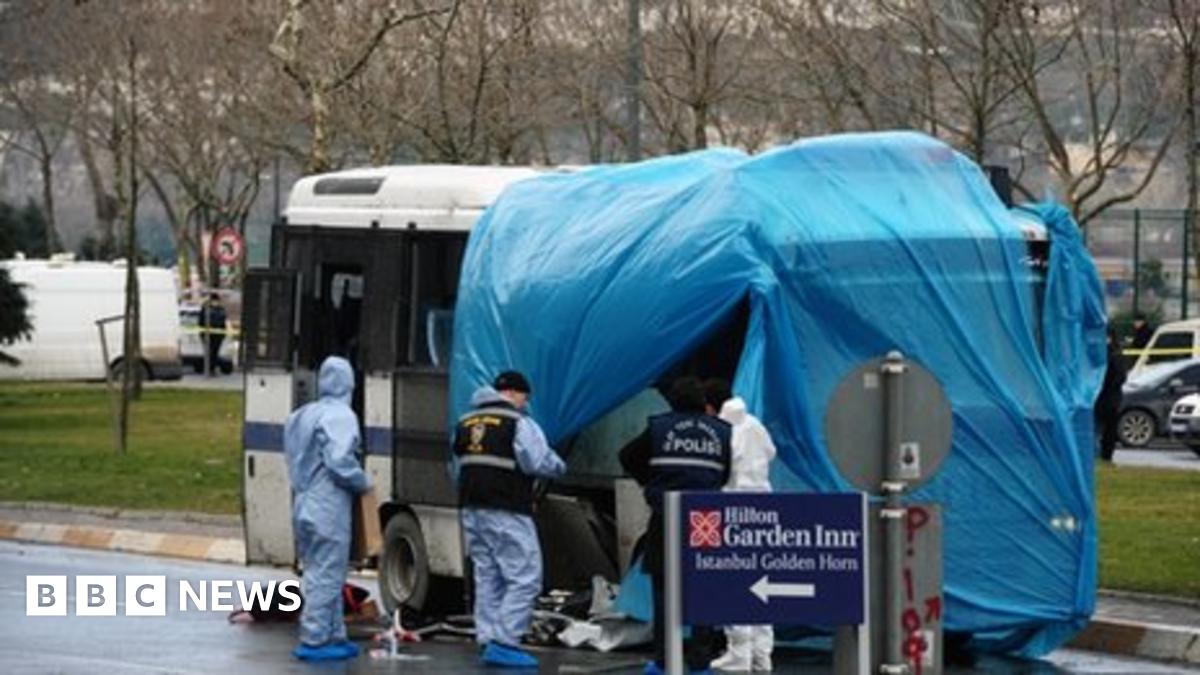 Turkey blast wounds police and a civilian in Istanbul - BBC News