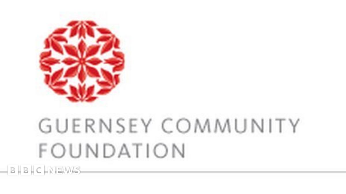Guernsey voluntary groups urged to apply for grants - BBC News