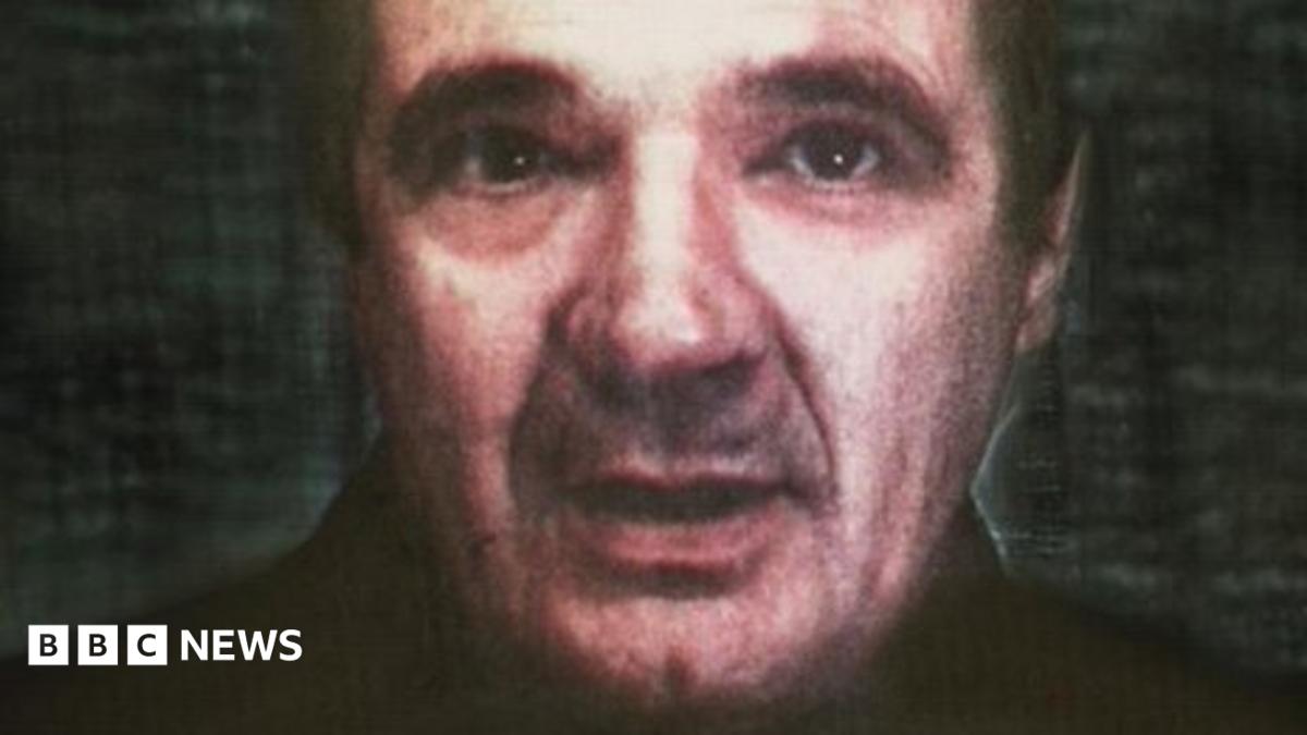 Murderer Michael Sams tells judge he is 'low risk' - BBC News