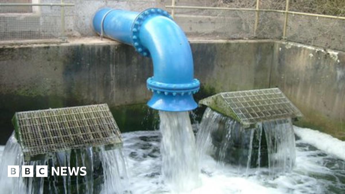 Draycote reservoir refilled through new pipeline - BBC News