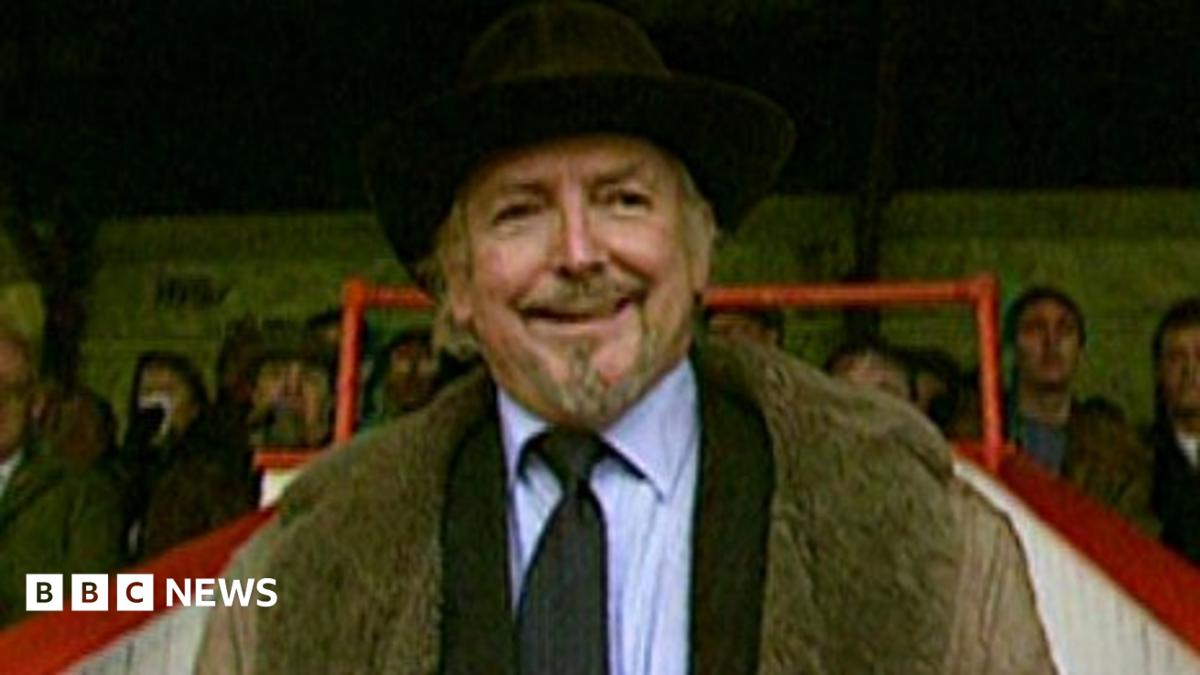 Blackpool FC chairman defends £11m Owen Oyston payout - BBC News
