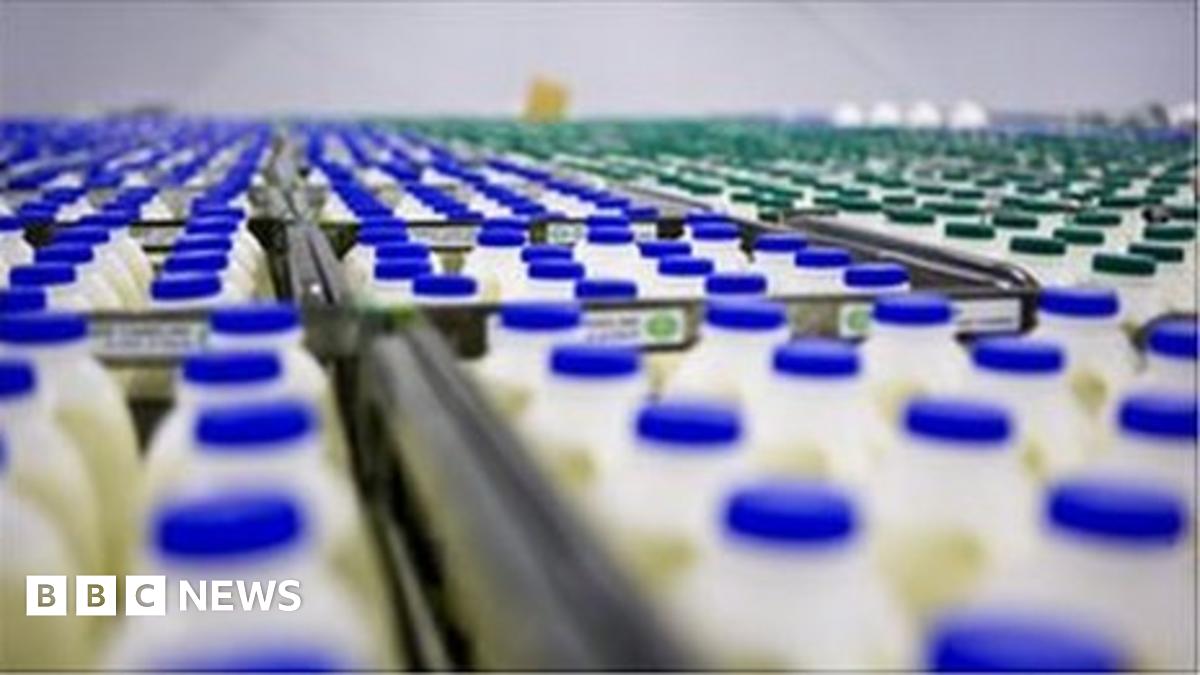 Robert Wiseman milk price cut angers farmers - BBC News