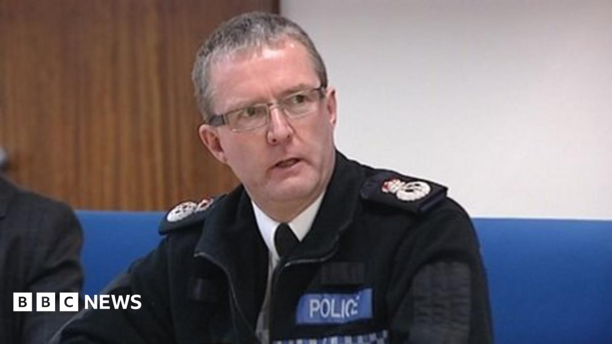 Police mergers 'almost inevitable', says Cambridgeshire chief - BBC News