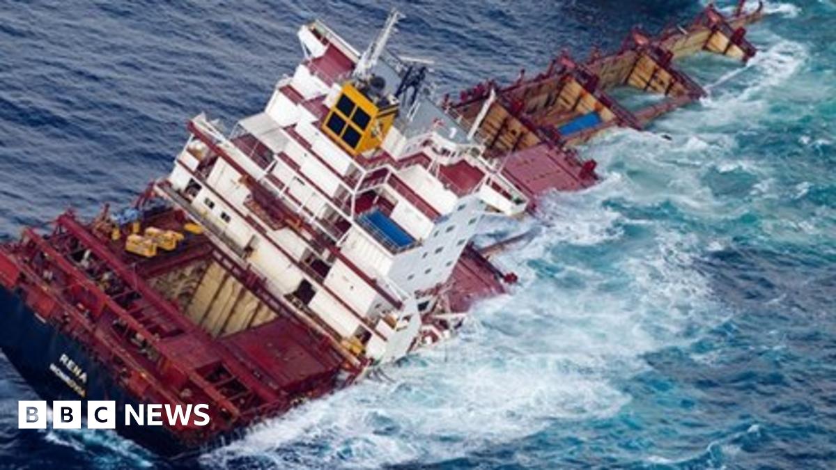 New Zealand reaches deal over Rena ship grounding - BBC News