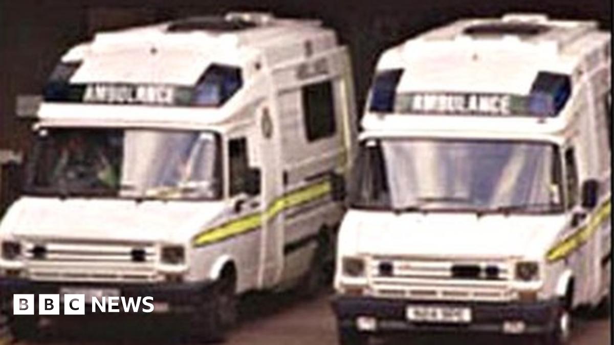 Workman hurt in live electricity cable strike in Hove - BBC News