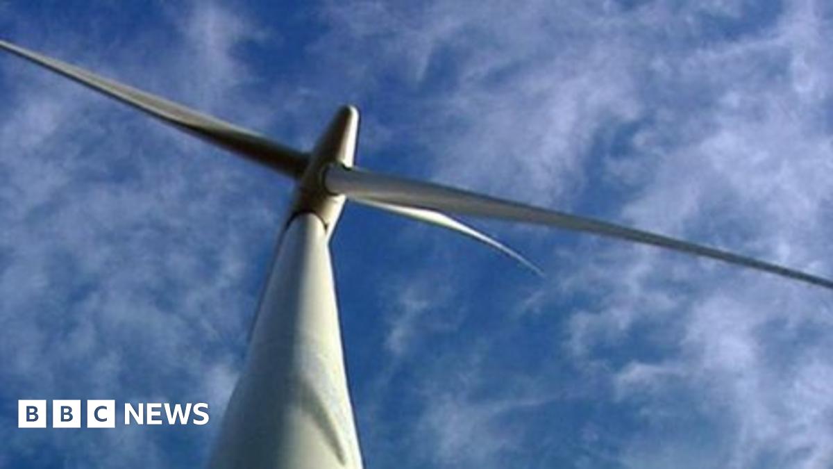 Parish council accused of 'secrecy' over Coxley Valley wind plan - BBC News