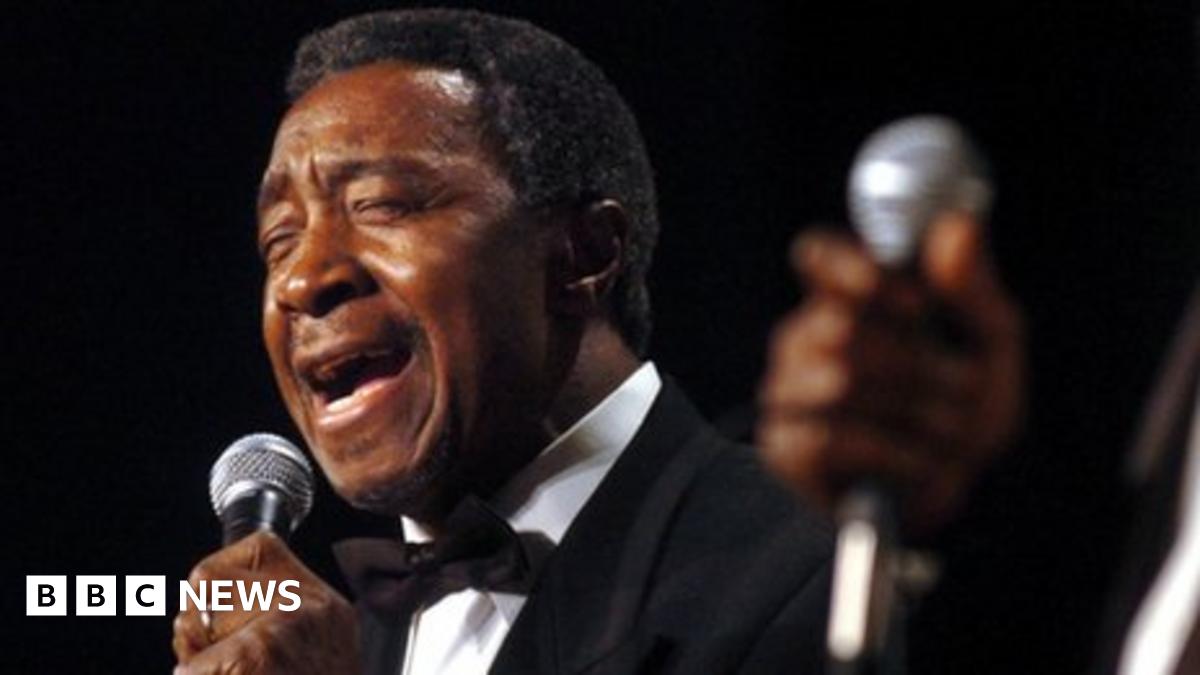 Disco Inferno singer Jimmy Ellis dies aged 74 - BBC News