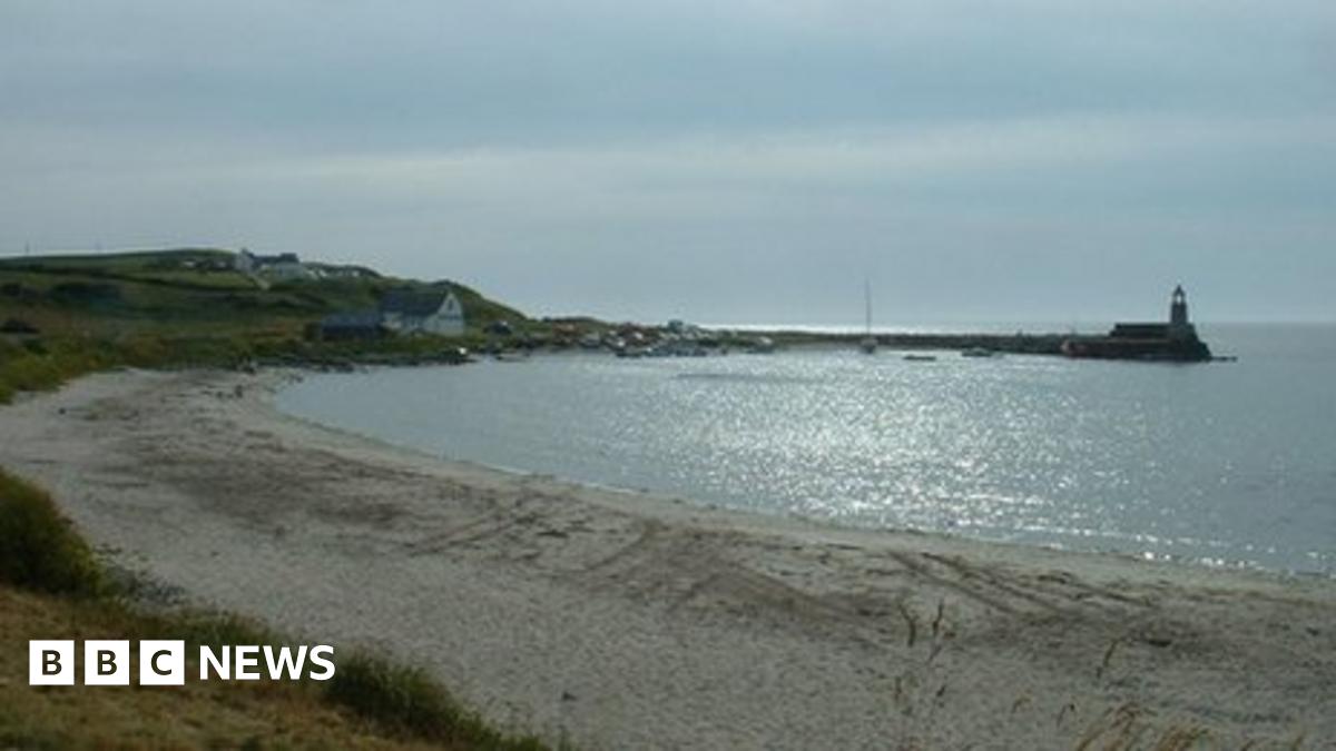 Port Logan pier body discovery made - BBC News