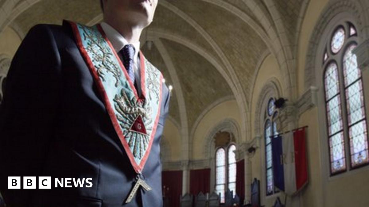 Freemasons: Your questions answered - BBC News