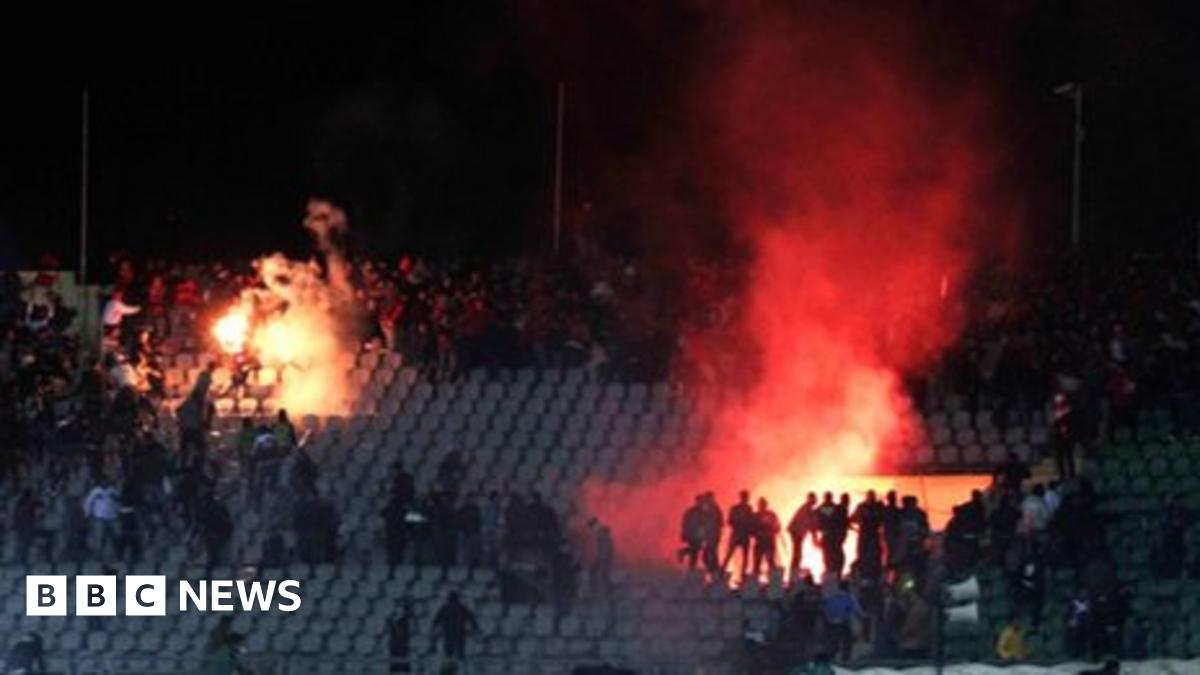 Egypt murder charges over Port Said football riot - BBC News