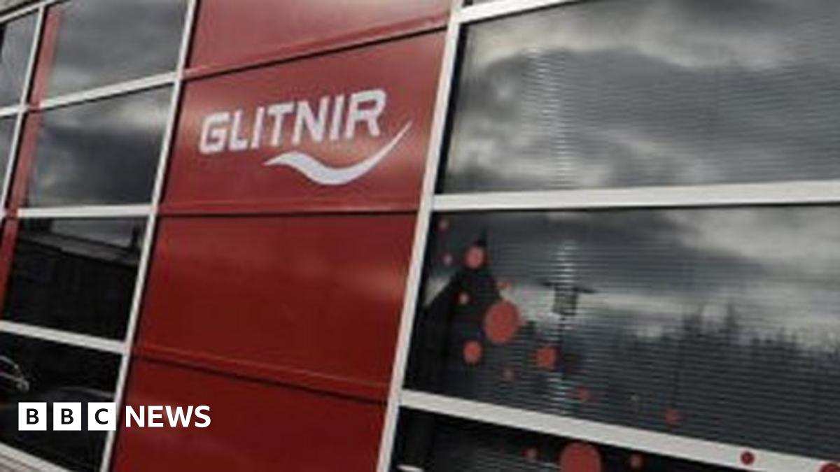 Icelandic bank Glitnir pays Reigate council £5.4m - BBC News