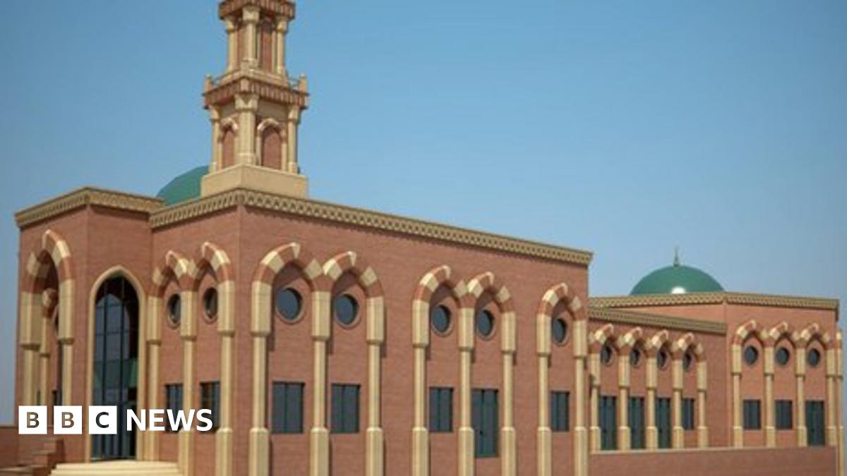 Derby mosque plans approved despite concerns about size - BBC News