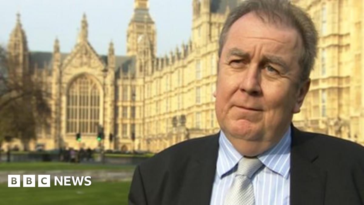 MP Adrian Sanders warns on regional benefits system - BBC News