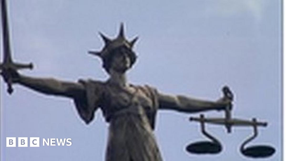 Newbury stab death: Darren Lock will be 'greatly missed' - BBC News