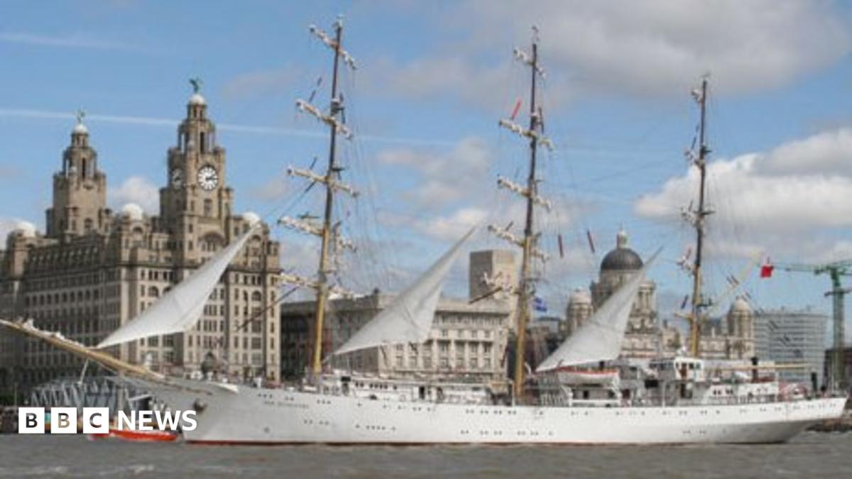 Tall ships set for Liverpool return - BBC News