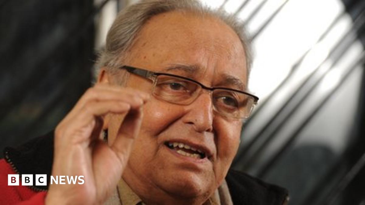 Bengali actor Soumitra Chatterjee wins top film award - BBC News