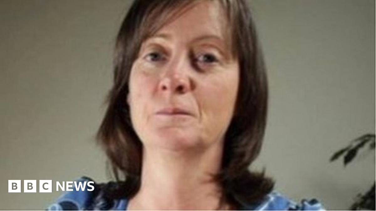 Special adviser bill passes consideration stage - BBC News