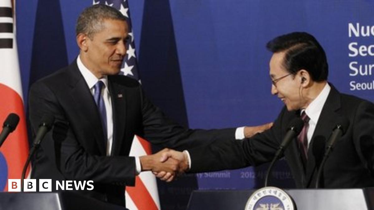 Obama warns North Korea against missile test launch - BBC News