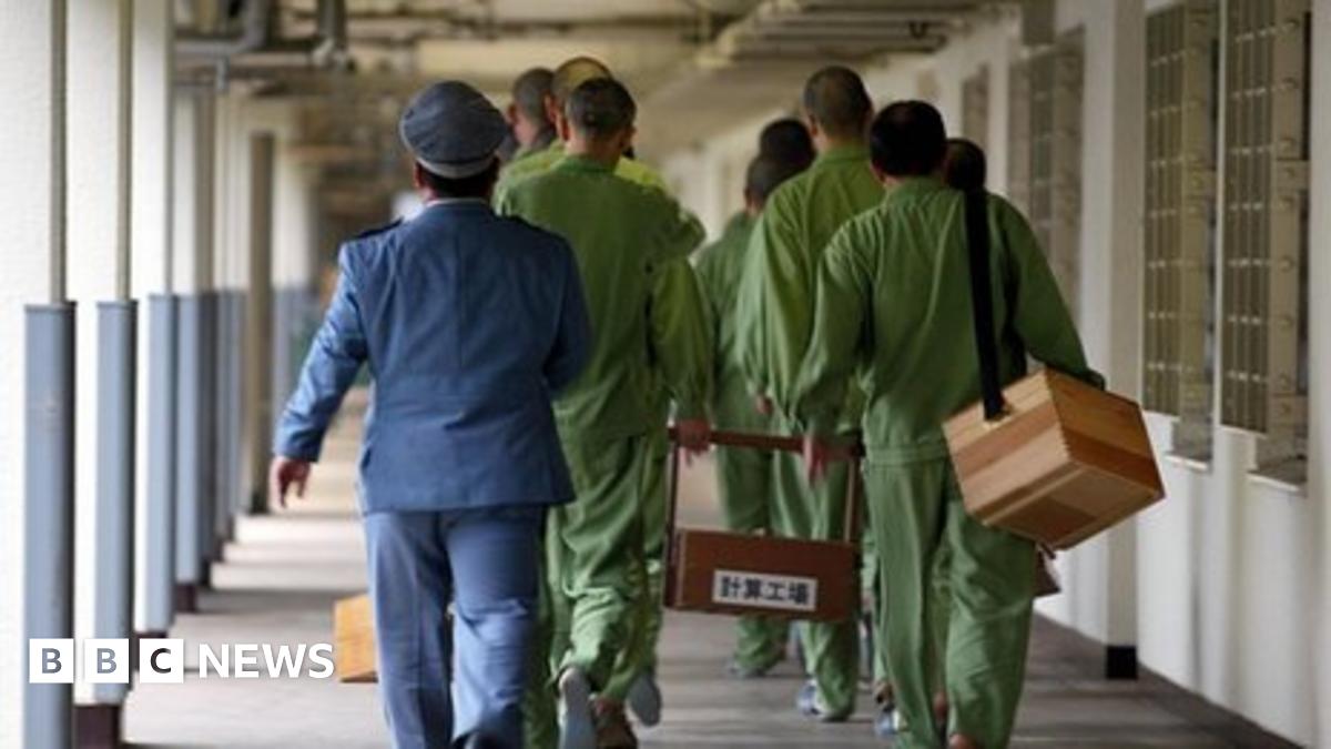 Japan executes first three prisoners since 2010 - BBC News
