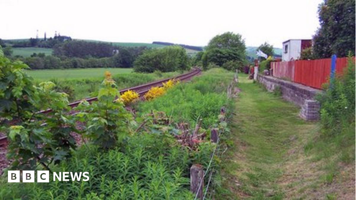 Conon Bridge railway station to reopen in 2013 - BBC News