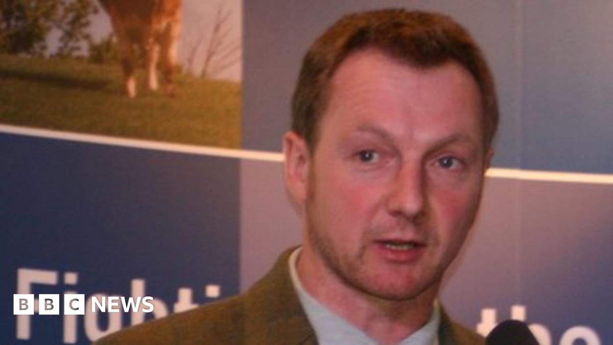 Mull tenant farmer Iain Mackay on his journey into farming - BBC News