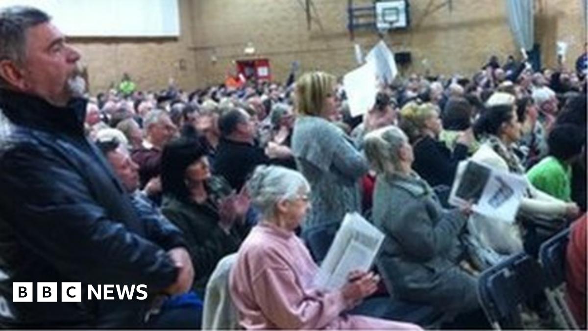 Leicester Gypsy site review highlights new location - BBC News