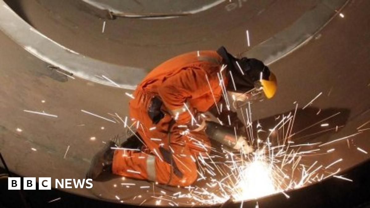 UK manufacturing output in shock fall in February - BBC News