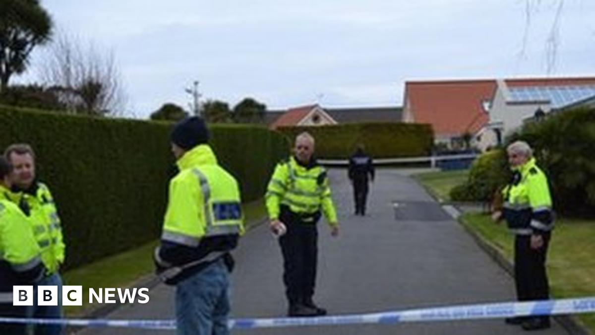 Army helps Guernsey explosion death probe - BBC News
