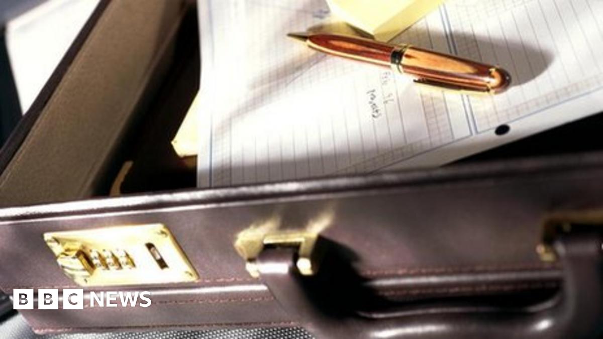 Tax avoidance: Individuals' common schemes - BBC News