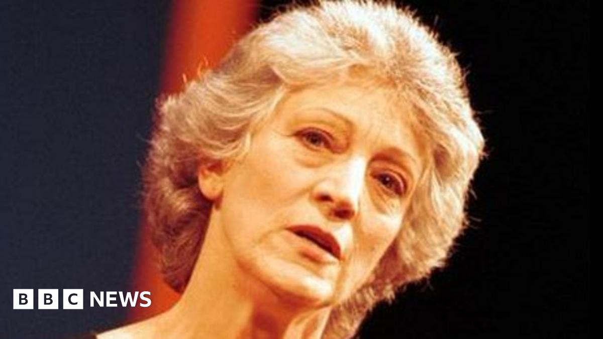 Dame Monica Mason to receive special Olivier Award - BBC News