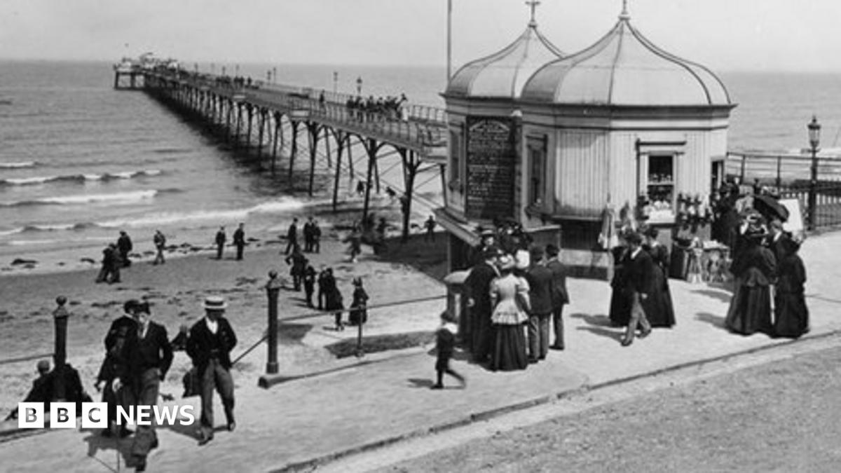 Dreaming of a new pier for Redcar - BBC News