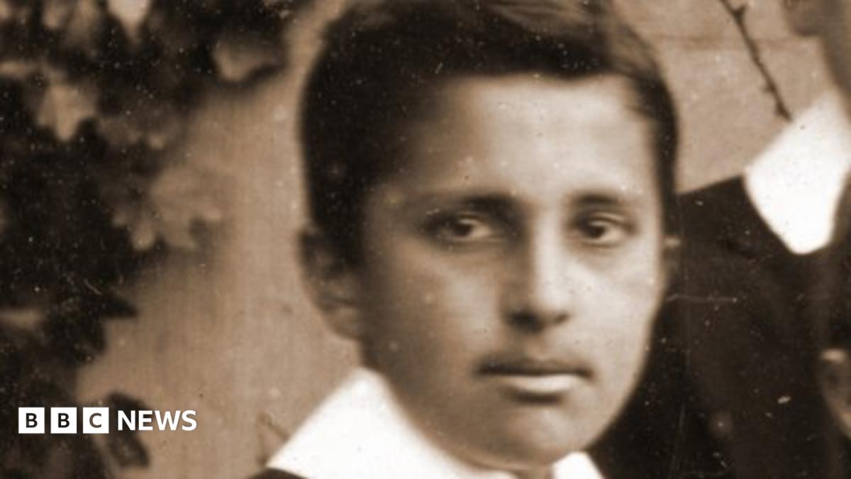 Titanic disaster: The millionaire and his valet who died 'like ...