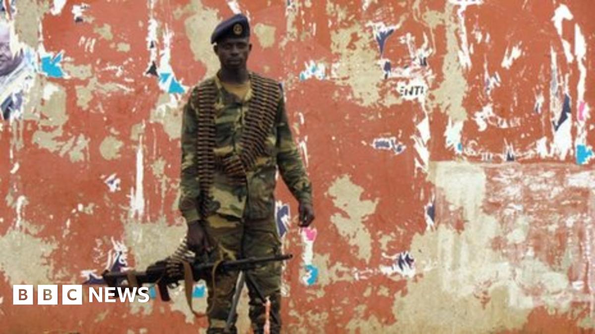 Guinea-Bissau: First Ecowas peacekeeping troops arrive - BBC News