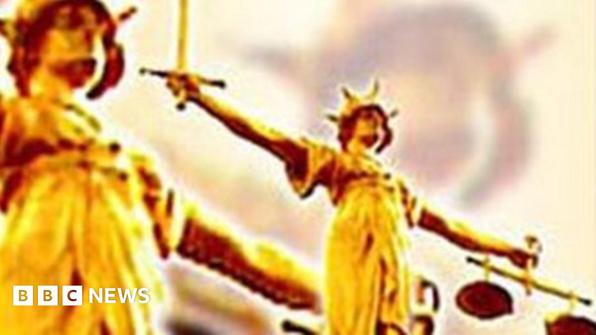 Birmingham riot trial: Security firm rapped for lateness - BBC News