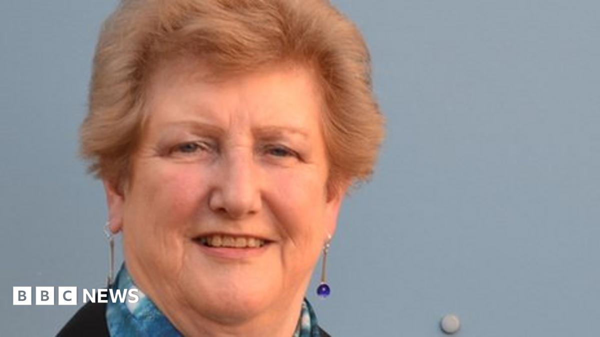 Guernsey Deputy Jenny Tasker in third election defeat - BBC News