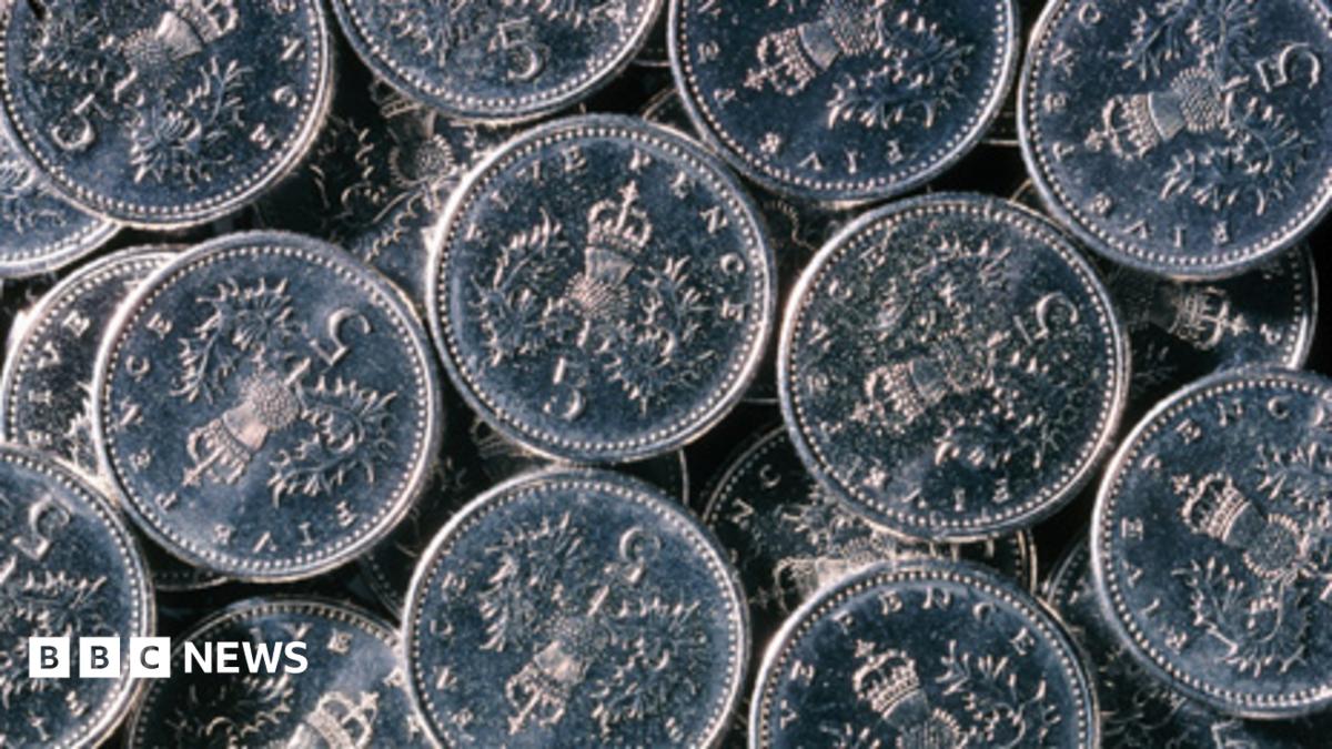 Coin change 'could cause more skin problems' - BBC News