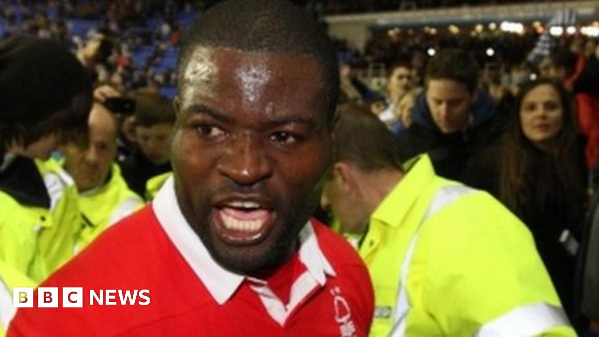 George Elokobi in Reading FC steward shove inquiry - BBC News